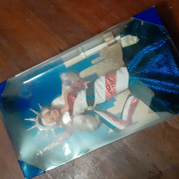 FAO Schwarz | Toys | Statue Of Liberty Barbie Limited Edition | Poshmark